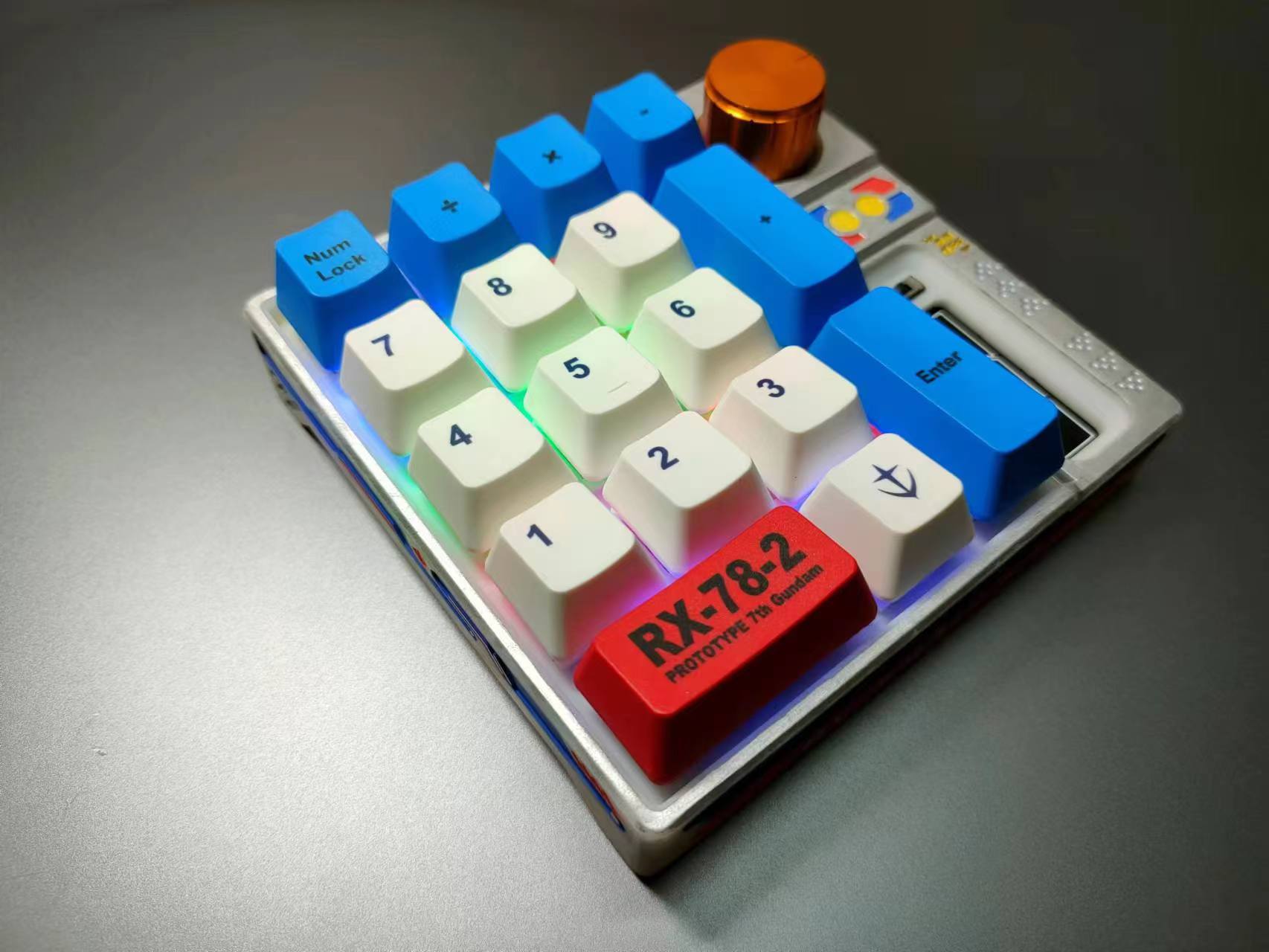 ESP32C3 单模蓝牙小键盘 ZY-17W,———EEWorld参考设计中心