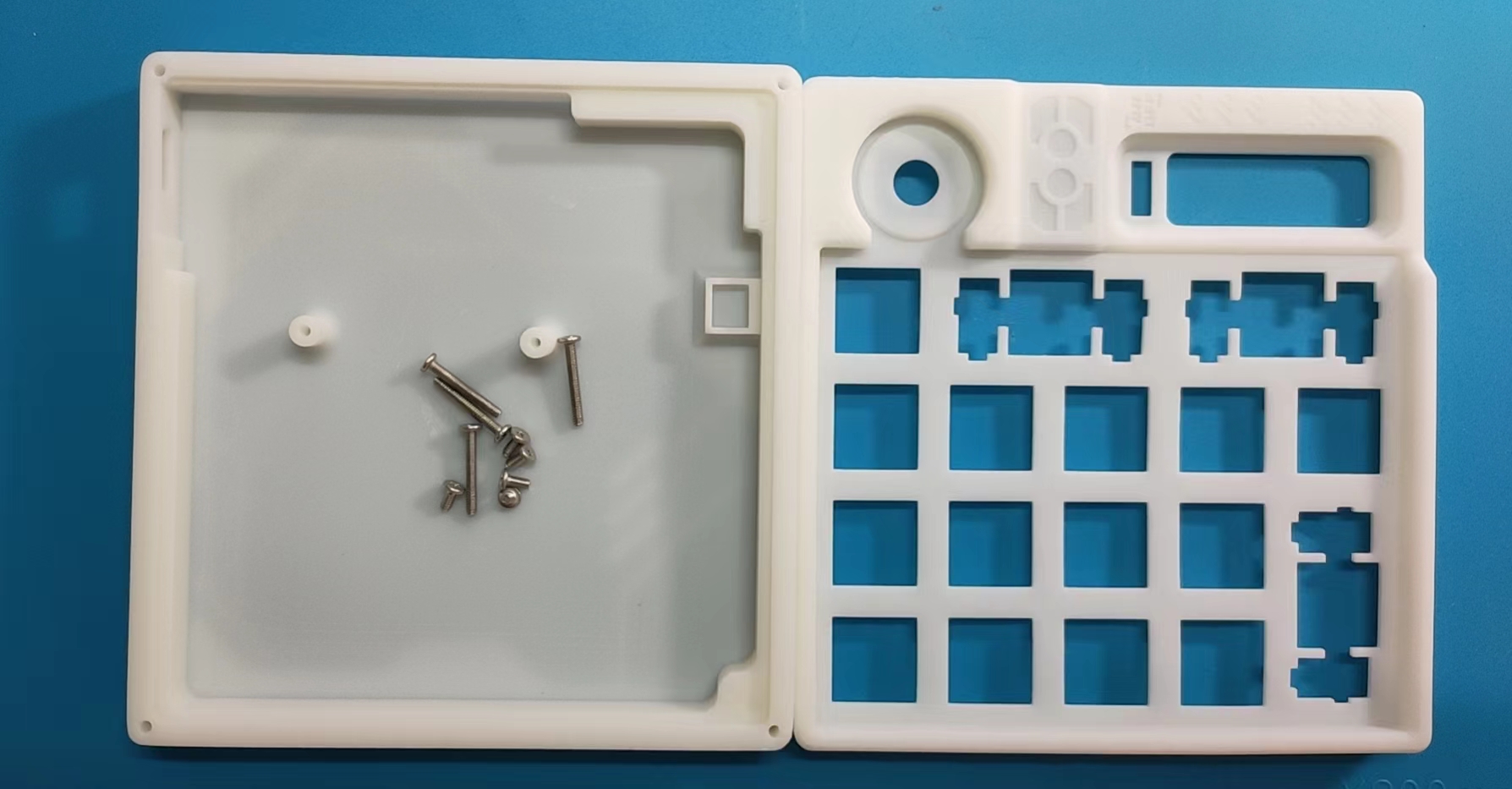 ESP32C3 单模蓝牙小键盘 ZY-17W,———EEWorld参考设计中心