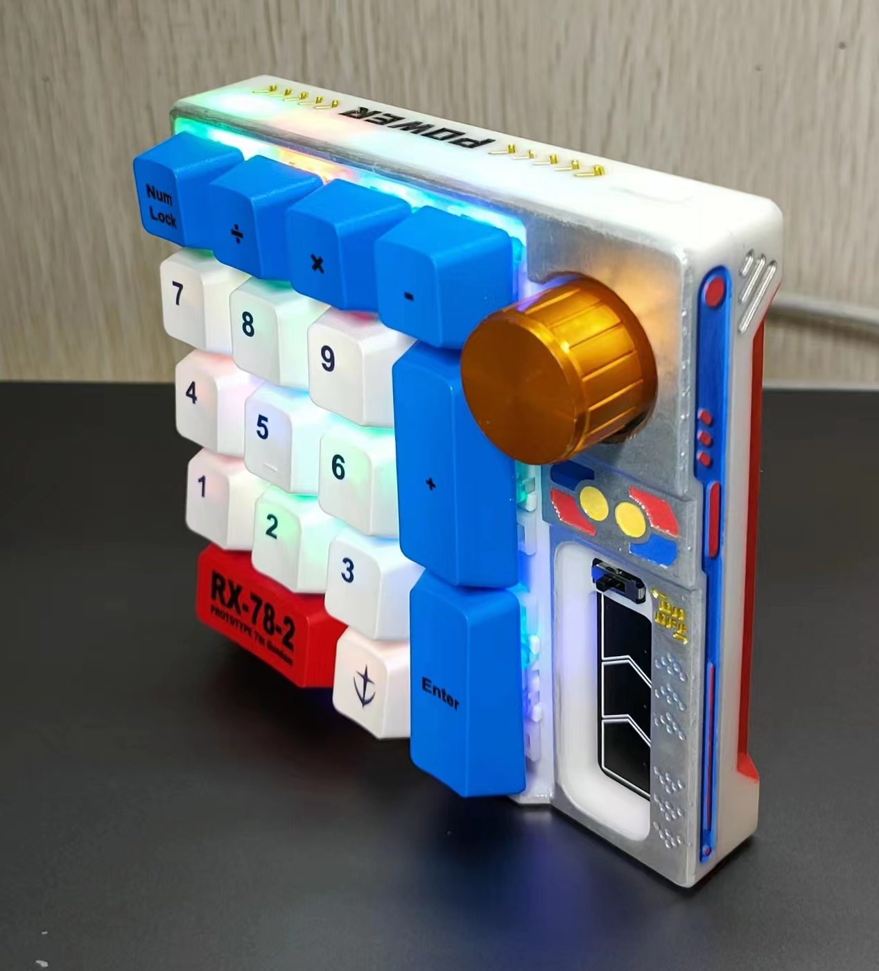 ESP32C3 单模蓝牙小键盘 ZY-17W,———EEWorld参考设计中心